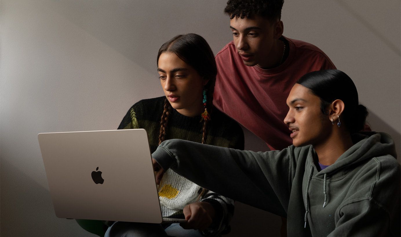 The MacBook Air and its ugly notch now come in a 15-inch flavor